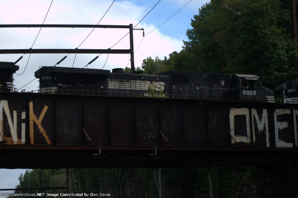 NS C40-9W 8922 second out on 24K